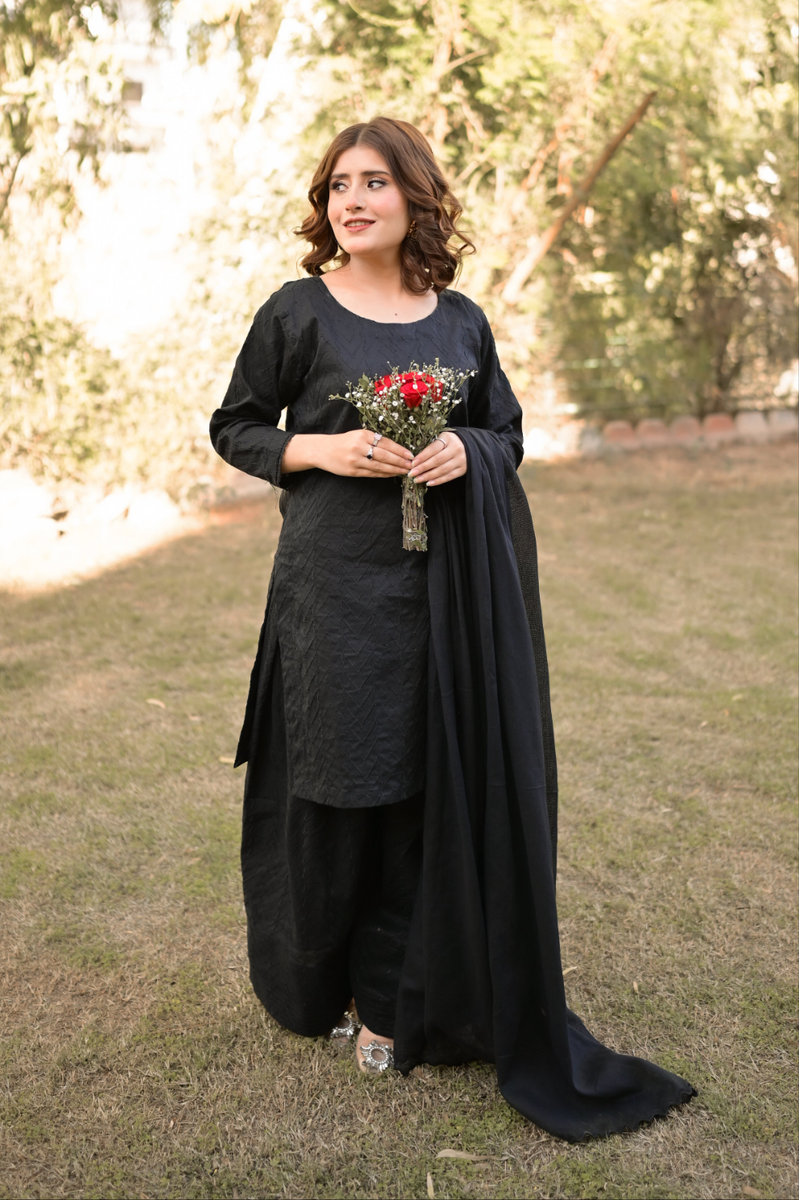 Della - Farshi Shalwar Suit – Rang Barsay