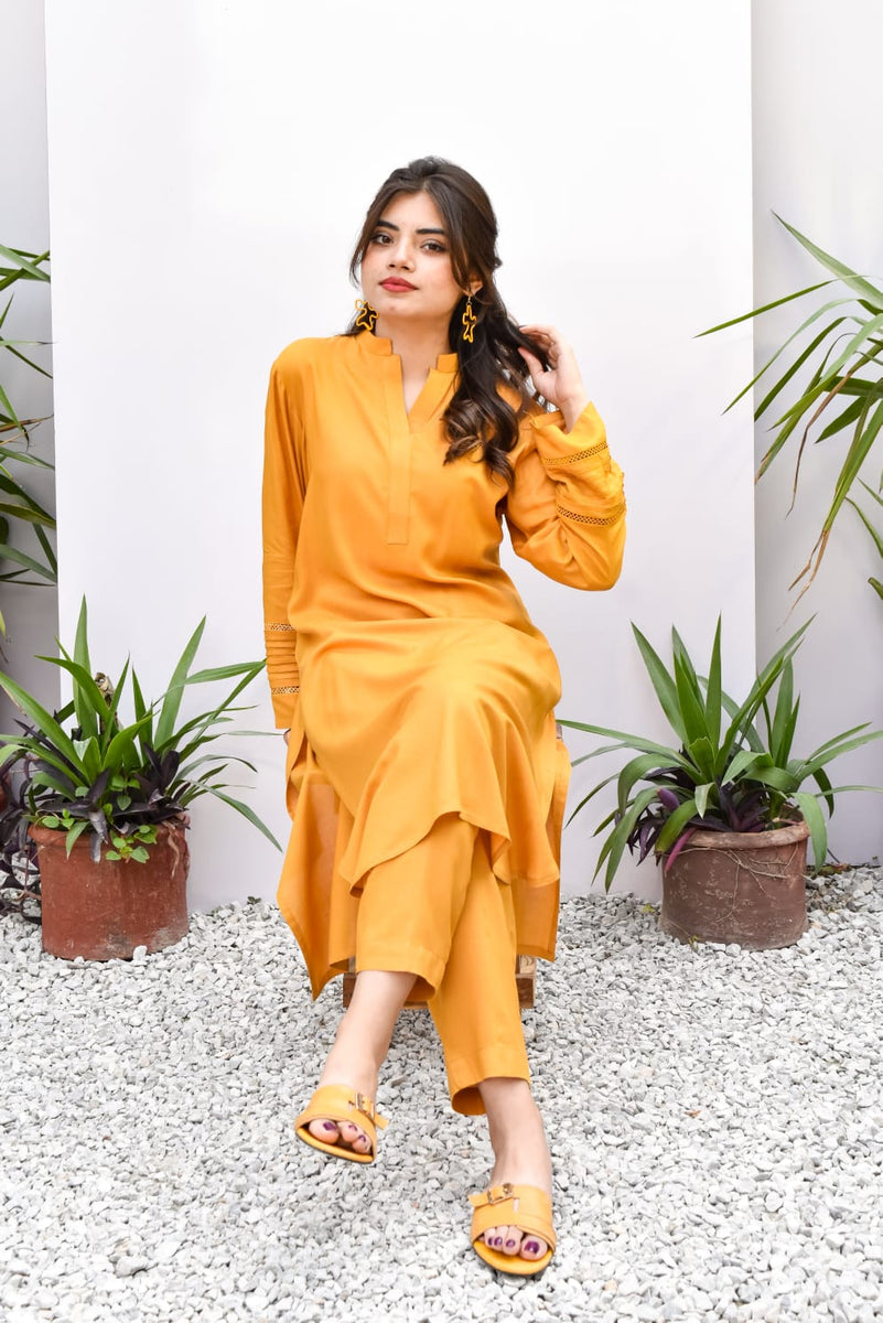 Dhoop Kinaray 2Pc – Rang Barsay